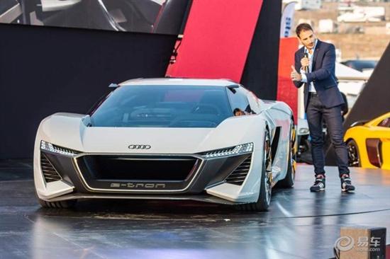 奥迪纯电动超跑PB18 E-tron正式亮相车展_凤凰网汽车_凤凰网