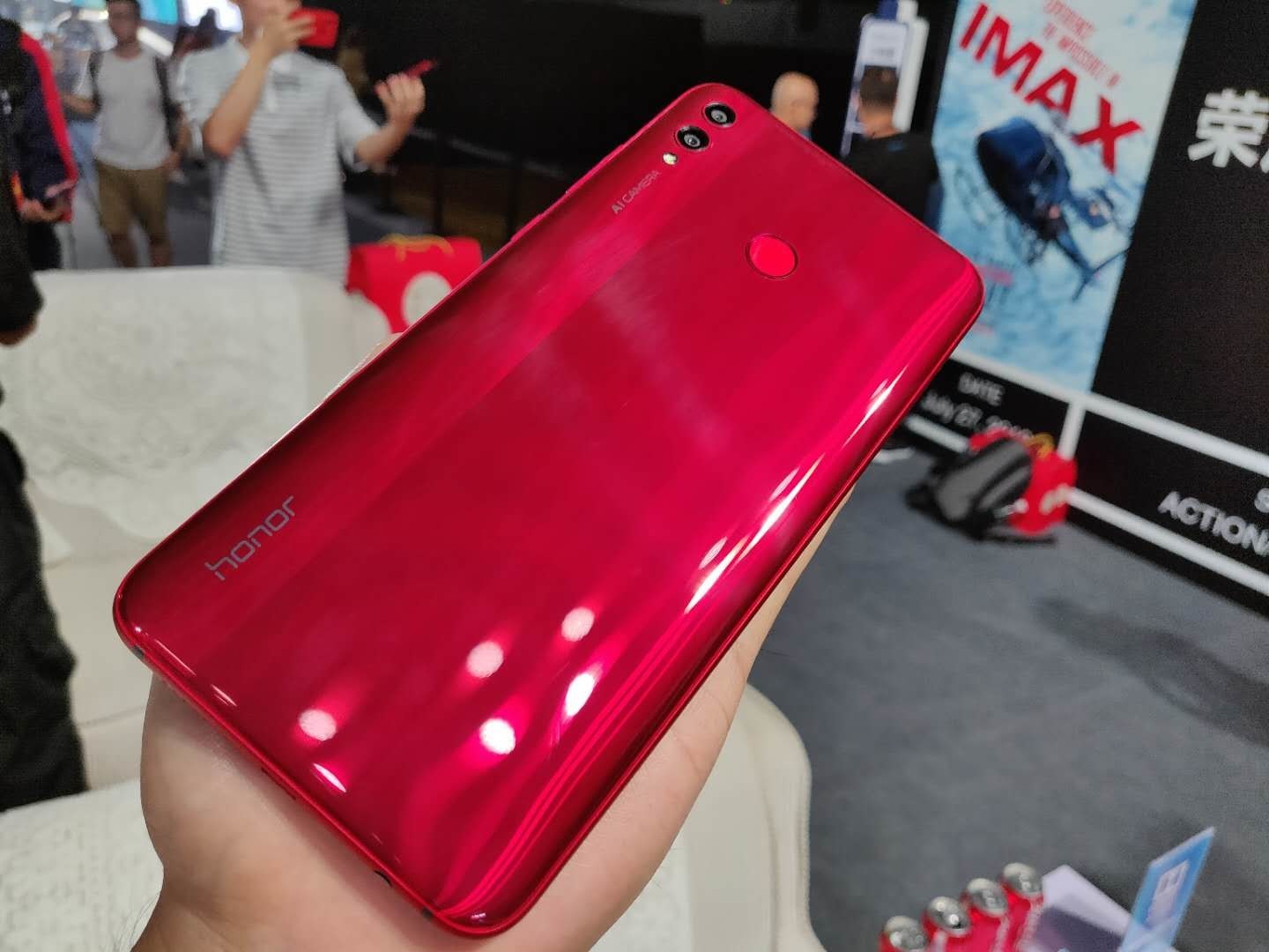 荣耀8X/8X Max真机图赏：千元屏霸在此_凤凰网