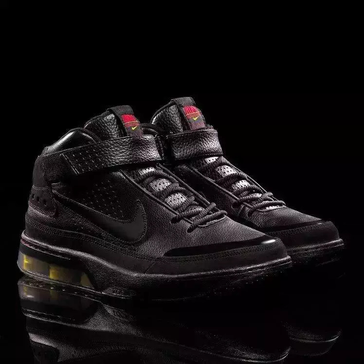 转战时尚界是Shox的出路？当年风靡篮球界的气柱不甘就此离开！_凤凰网