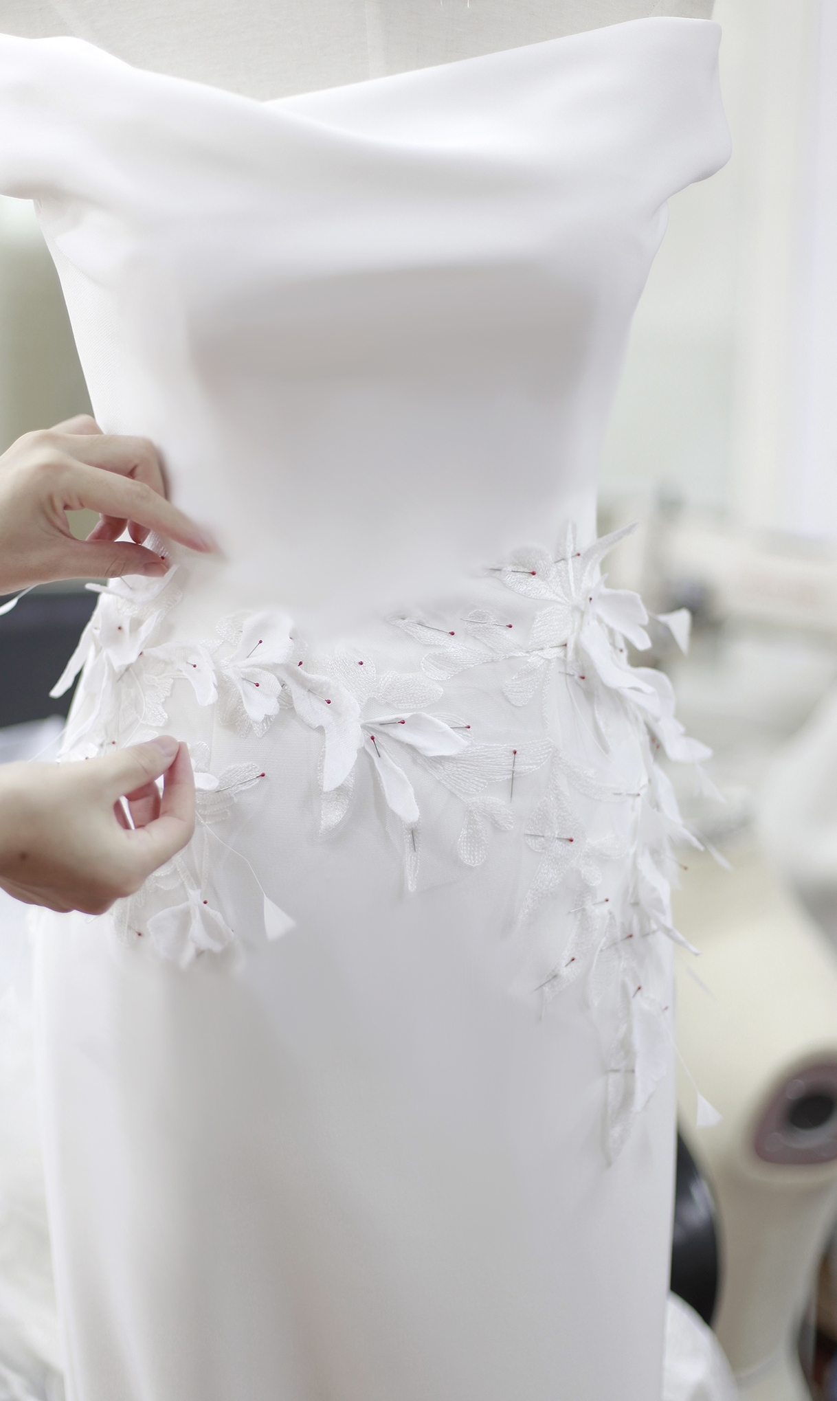 秀场直击|RACHEL LAI 2019 S/S “凝结层”新品发布_凤凰网