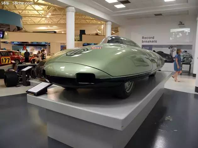 英国汽车博物馆镇馆之宝 MG名爵霸气站台__凤凰网